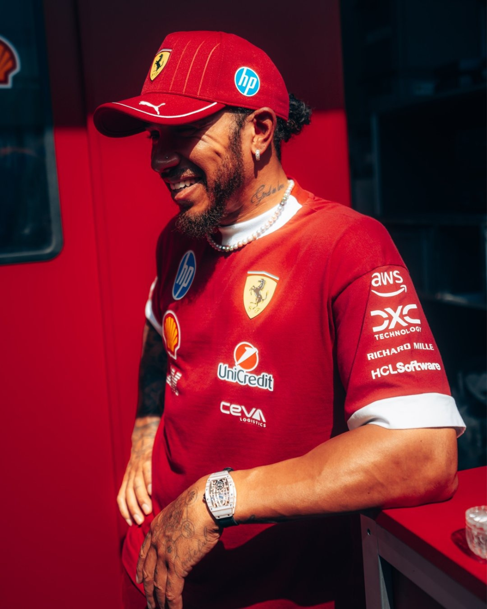 Bộ sưu tập đồng hồ của tay đua Lewis Hamilton - Esquire Vietnam